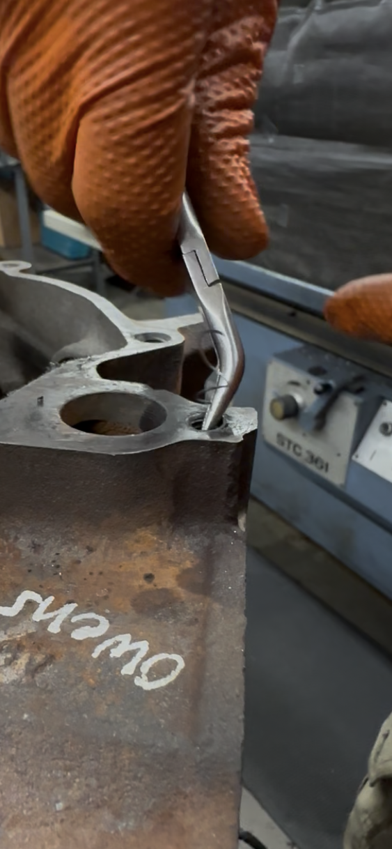🧰 How to Extract Broken Bolts: A Complete Guide for Every Situation ...